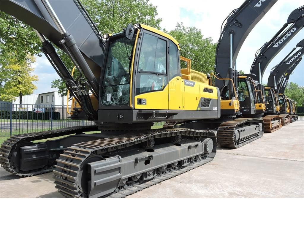 Excavator senile Volvo EC350DL de vanzare 260069 UTILBEN