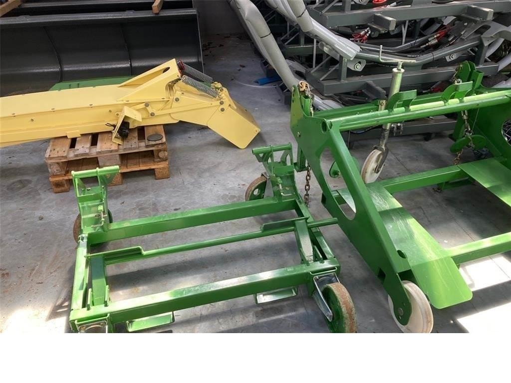 Combina Siloz Krone BiG X 580 MED ALT I UDSTYR 10 Rækketmajsbord og 38 ...