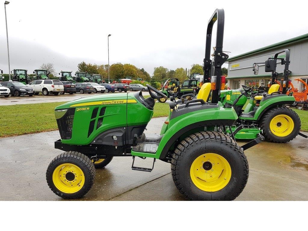 Tractor Mic John Deere 2036R + LOAD de vanzare 251985 UTILBEN