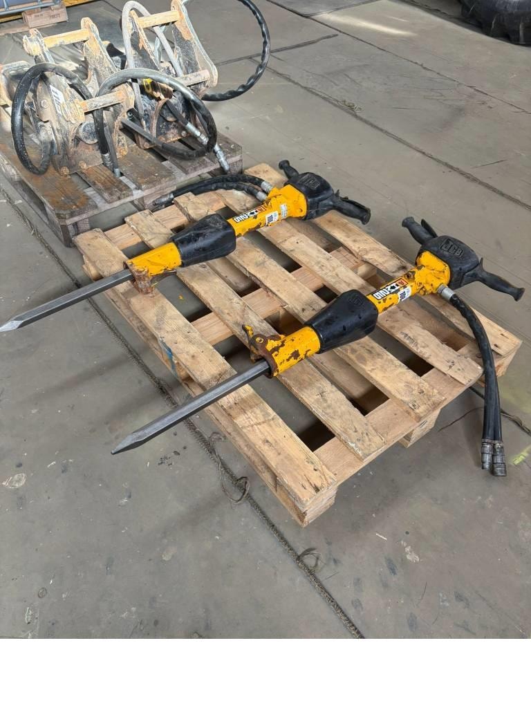 Piese Buldoexcavator JCB HM25 hand breaker 3CX Compact breaker de ...