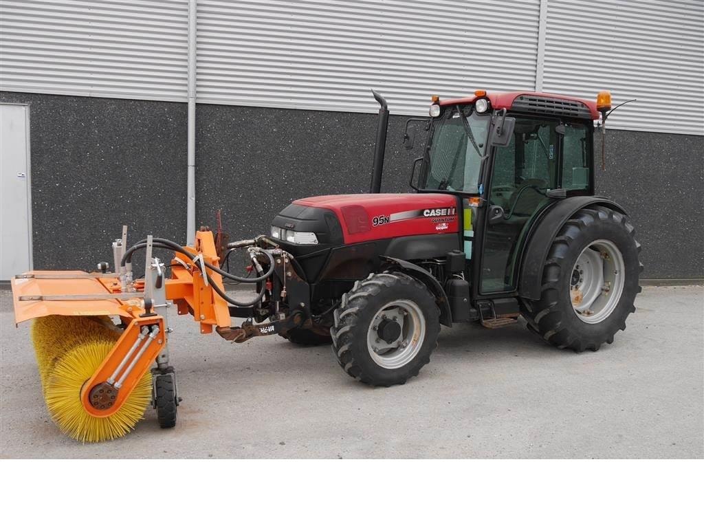 Specificatii Tractor Mic Case IH Quantum 95N de vanzare 185781 UTILBEN