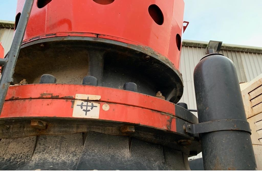 Concasor Mobile Sandvik QH331 de vanzare 306926 UTILBEN