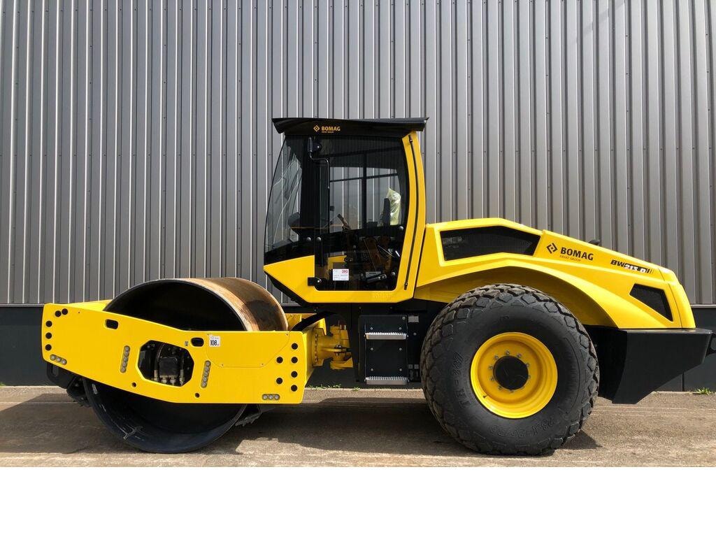 Cilindru Compactor Terasier BOMAG BW213D-5 Vibratory Roller de vanzare ...