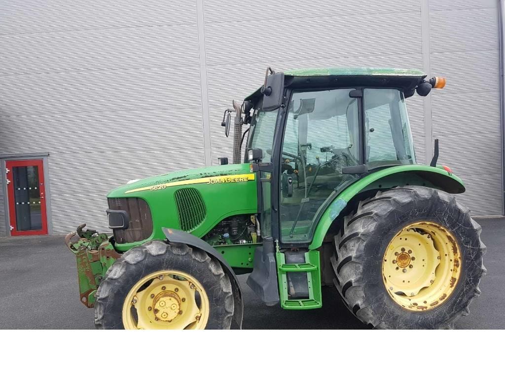 Specificatii Tractor John Deere 5620 de vanzare 261745 UTILBEN