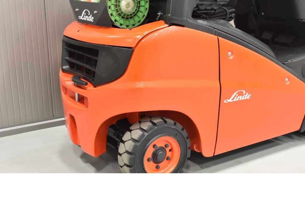 Motostivuitor GPL Linde H 18 T-01 de vanzare 272512 UTILBEN