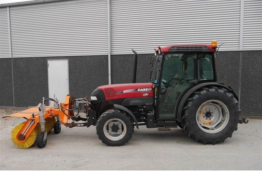 Specificatii Tractor Mic Case IH Quantum 95N de vanzare 185781 UTILBEN