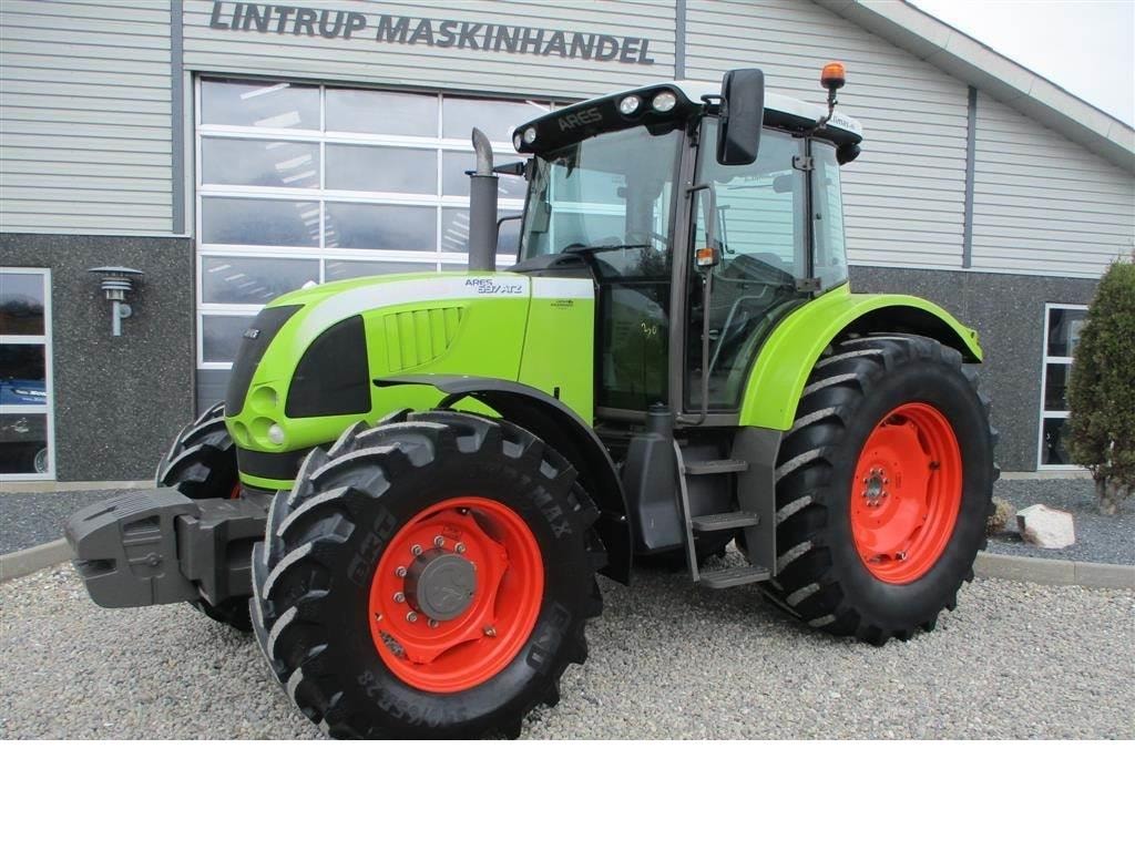 Tractor Claas 697 fin traktor med 40kmt gearkasse de vanzare 415902 UTILBEN