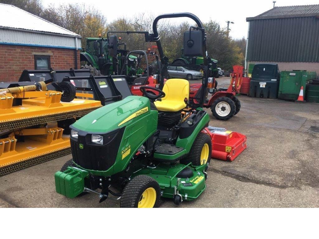 Tractor Mic John Deere 1026R + 60 de vanzare 294003 UTILBEN