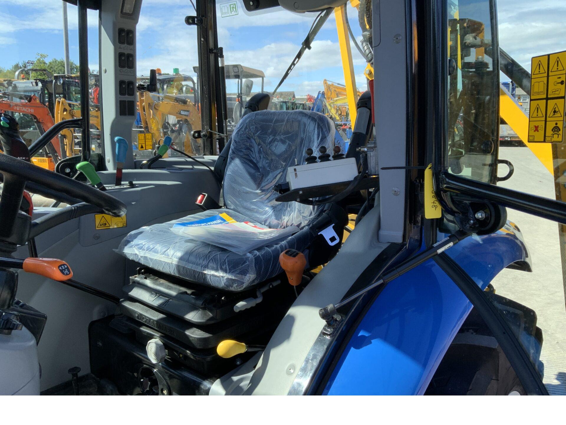 Tractor Mic New Holland boomer 50 de vanzare 424172 UTILBEN