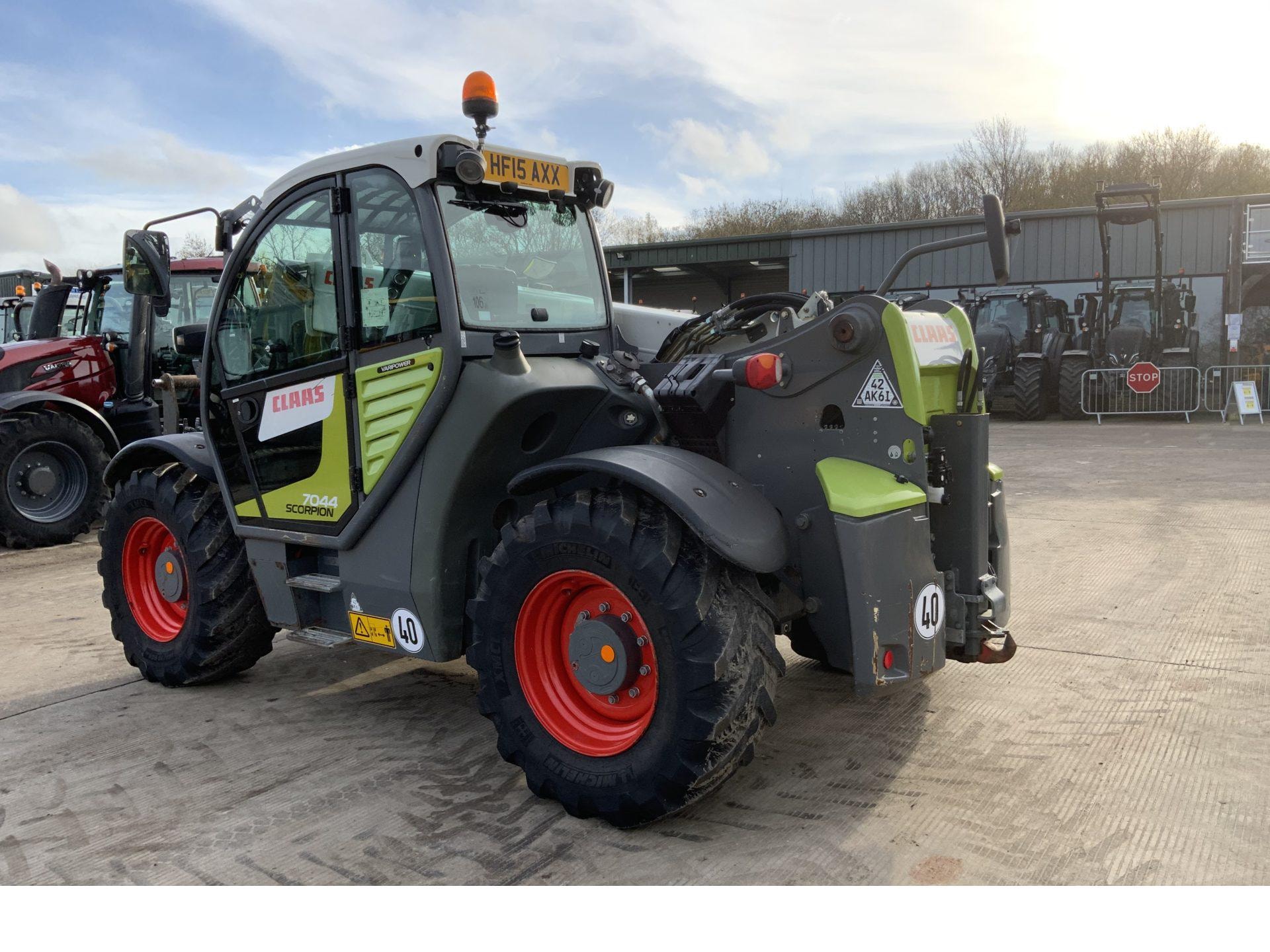 Incarcator Telescopic Claas scorpion 7044 vari power de vanzare 365875 ...