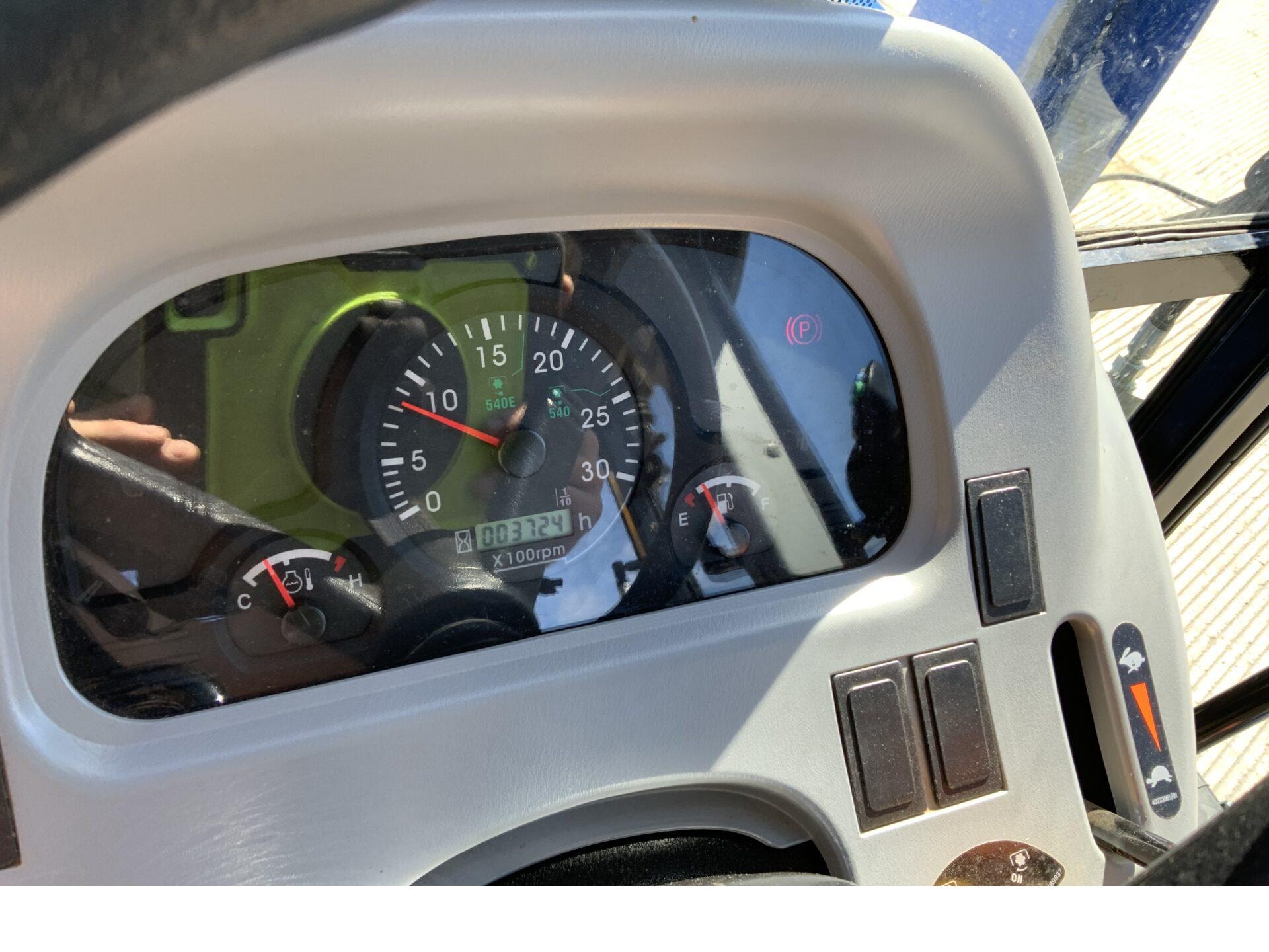 Tractor Mic New Holland boomer 50 de vanzare 424172 UTILBEN